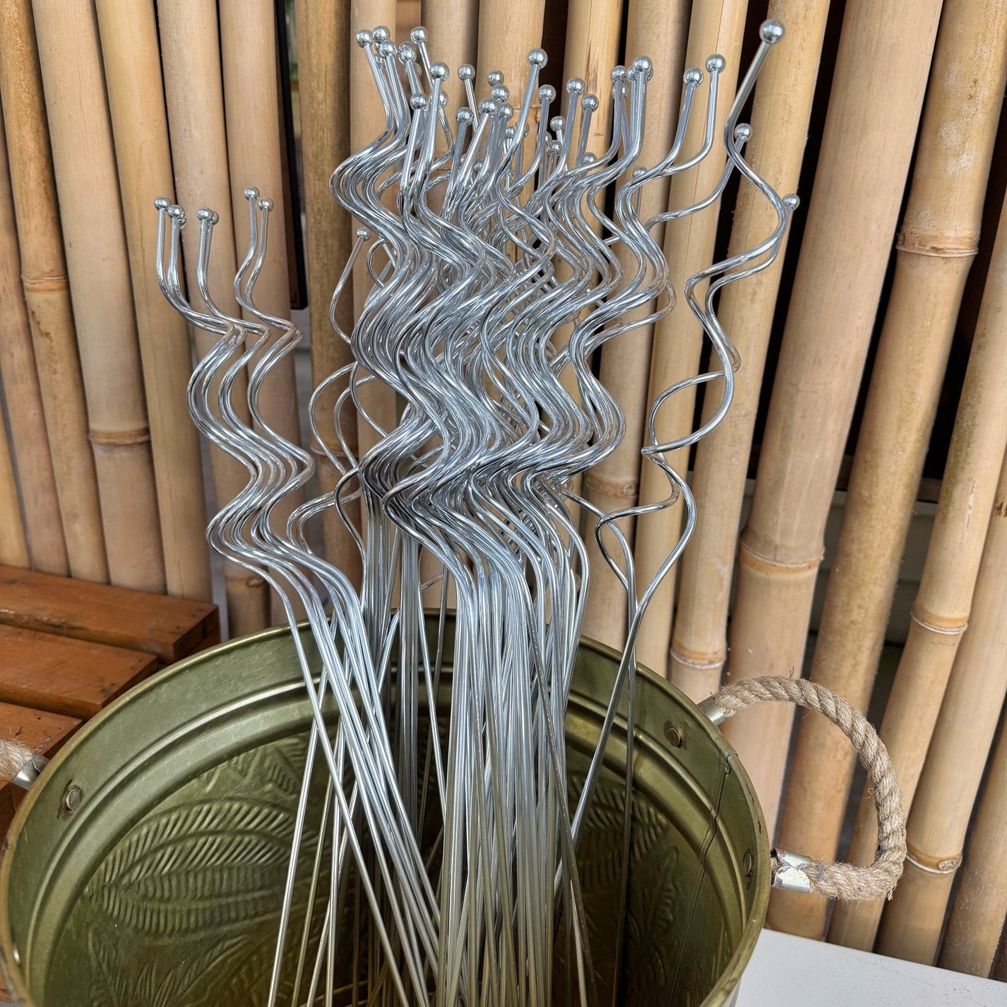 Curly Decorative Stake (2ft) – Akatsuka Orchid Gardens